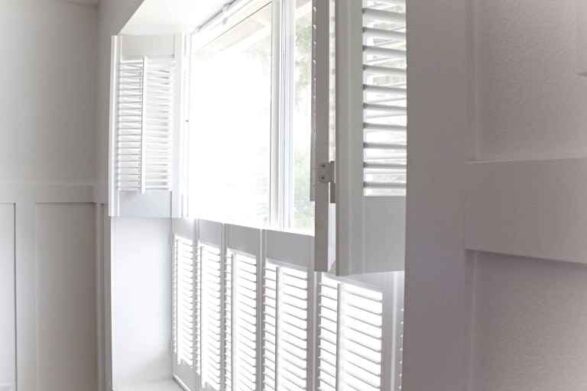Double Hung Plantation Shutters | Tier on Tier Plantation Shutters